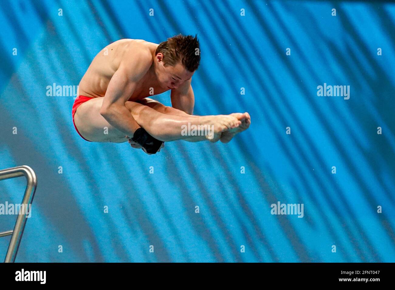 Men 10m platform preliminary hi-res stock photography and images - Alamy