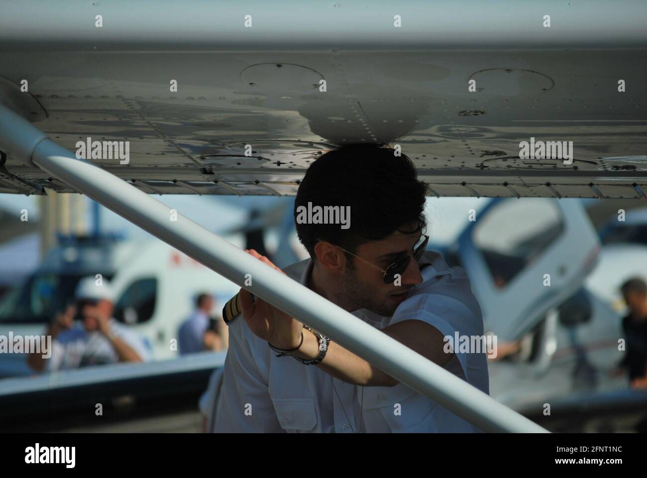 Airplane pilot hi-res stock photography and images - Alamy