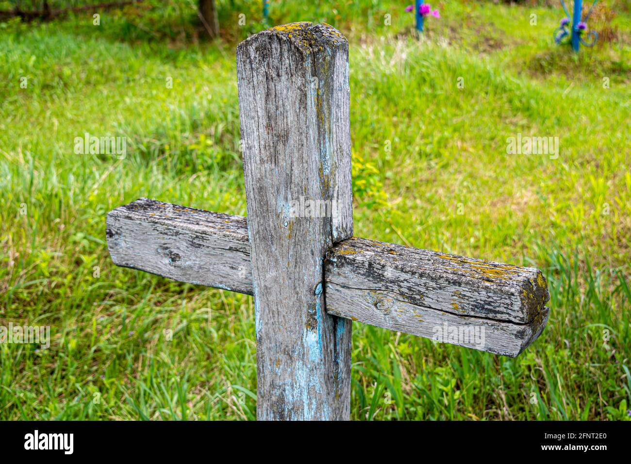 Old wood cross at cemetery Stock Photo - Alamy