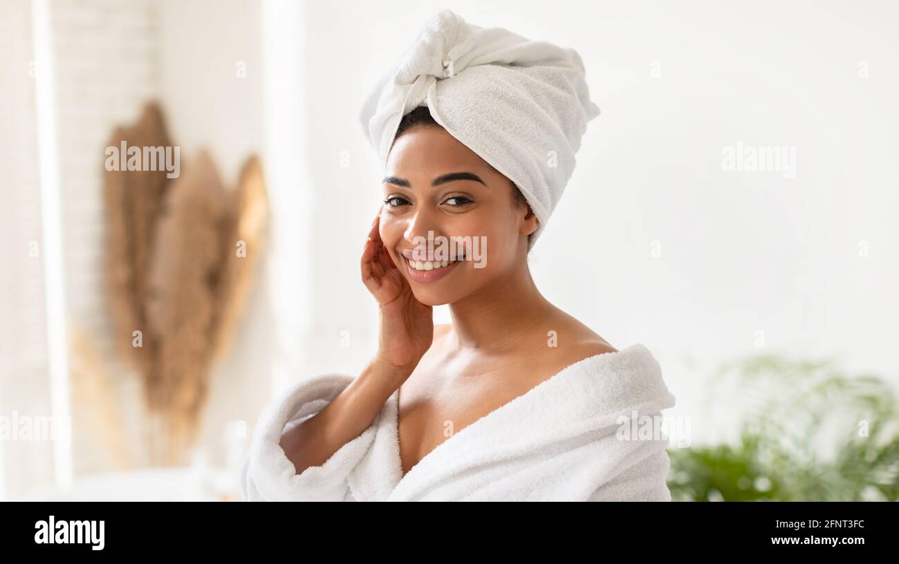 Smooth skin face hi-res stock photography and images - Alamy
