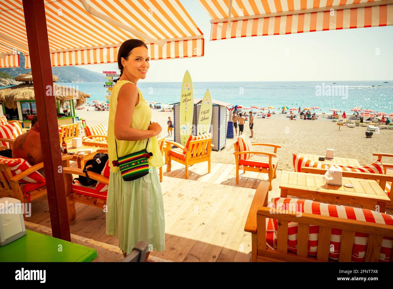 Attractive woman beach hi-res stock photography and images - Alamy