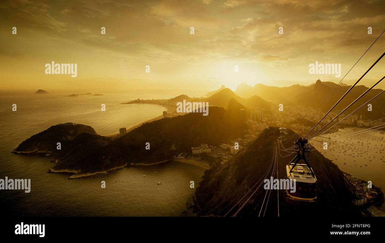 Sugarloaf mountain gondola hi-res stock photography and images - Alamy