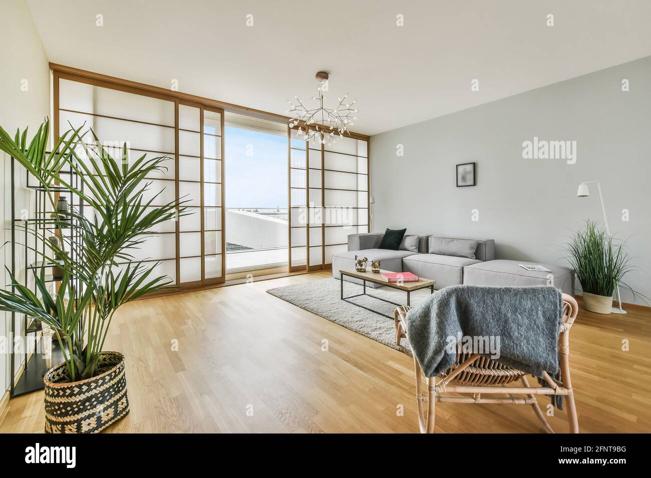 Simple modern lounge hi-res stock photography and images - Alamy