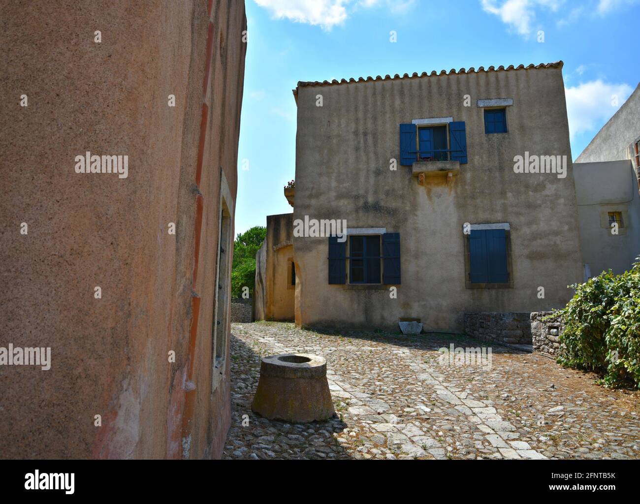Old rural house in Aroniadika, a traditional village of Kythira island ...