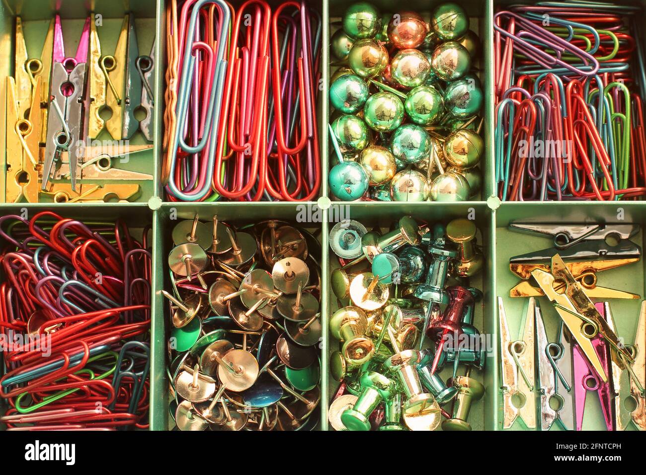 Stationery set. Paper clips, clothespins, push pins Stock Photo - Alamy