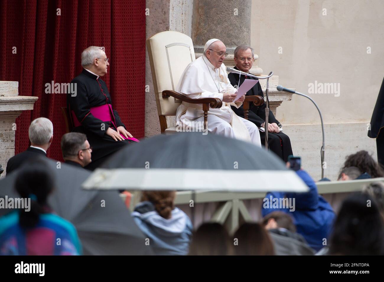 Ncis italy hi-res stock photography and images - Alamy