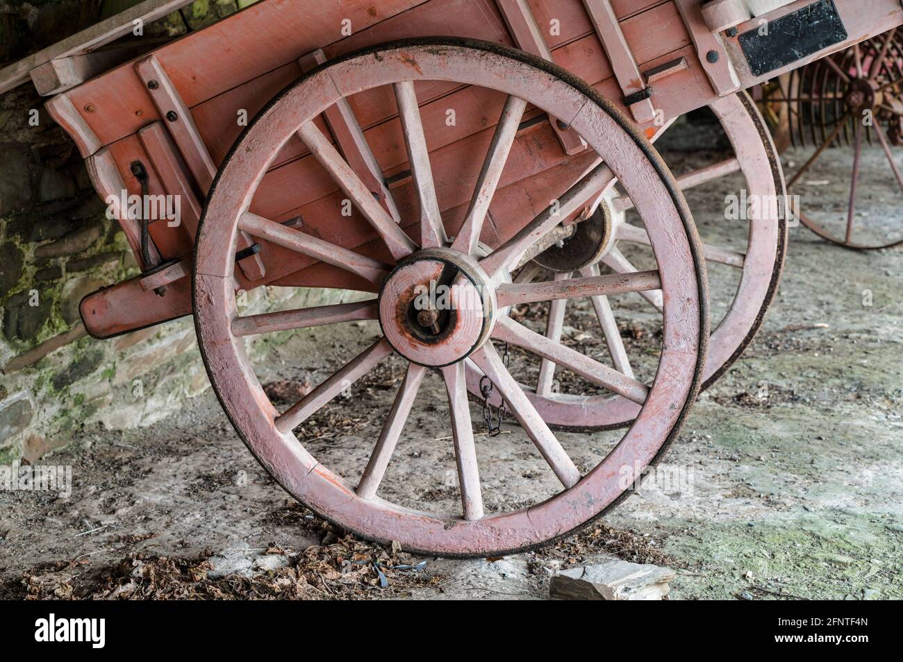 Irish wooden cart hi-res stock photography and images - Alamy