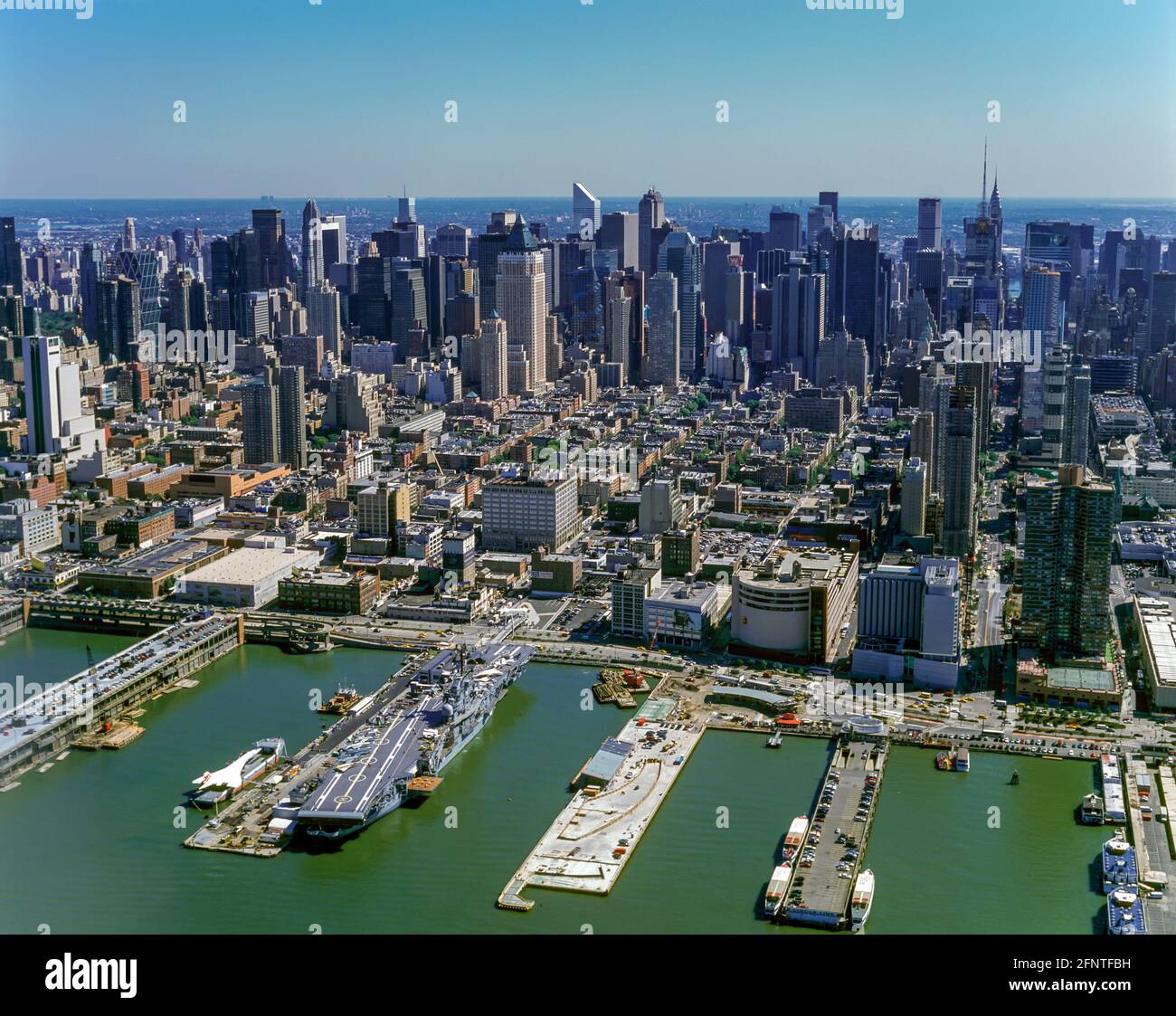 2005 HISTORICAL AERIAL OVERVIEW MIDTOWN SKYLINE MANHATTAN NEW YORK CITY ...