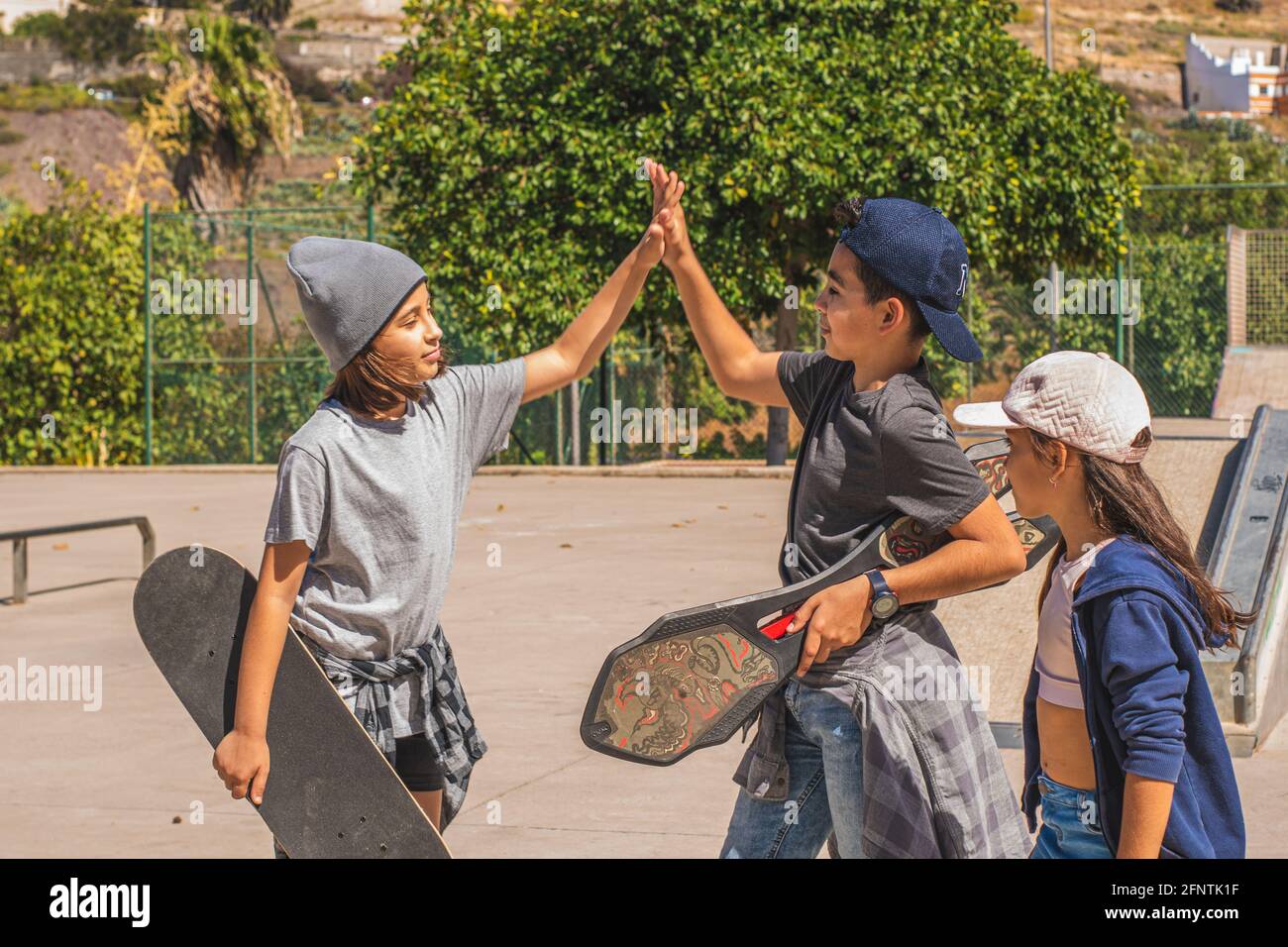 Urban skate park girls hi-res stock photography and images - Alamy