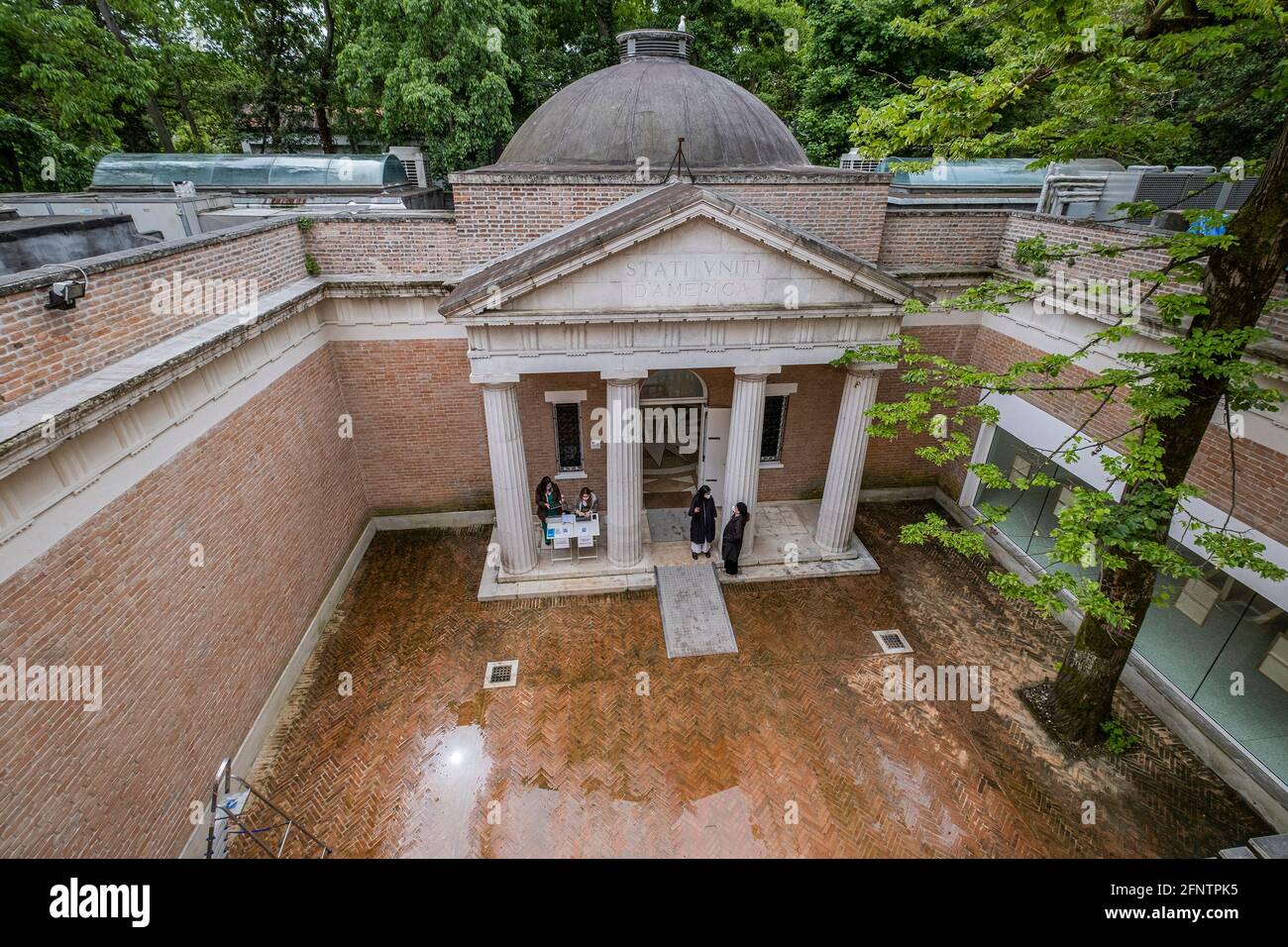 American pavilion venice biennale hi-res stock photography and images ...