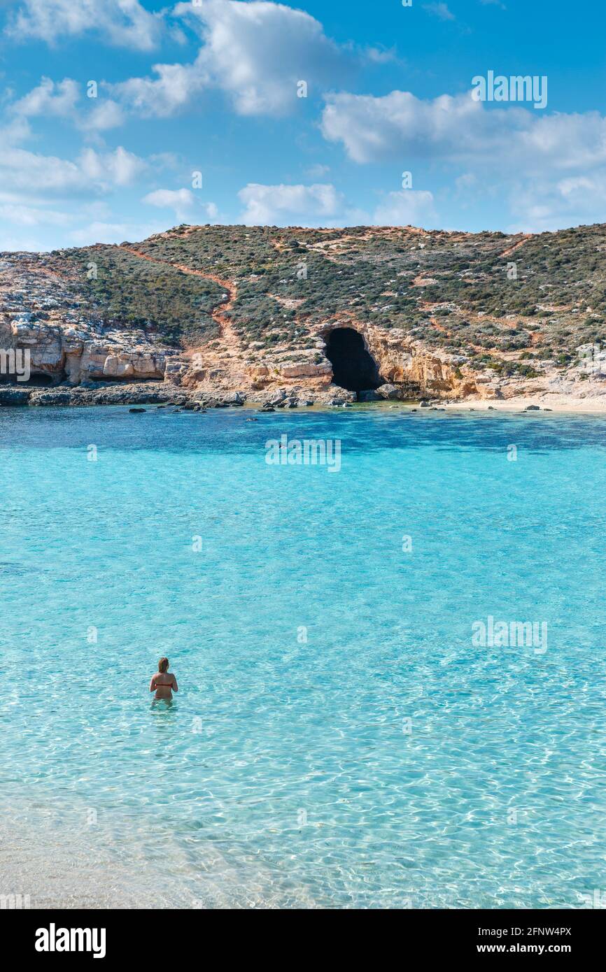 Blue Lagoon in Comino Island. Idyllic turquoise beach in Malta Stock ...