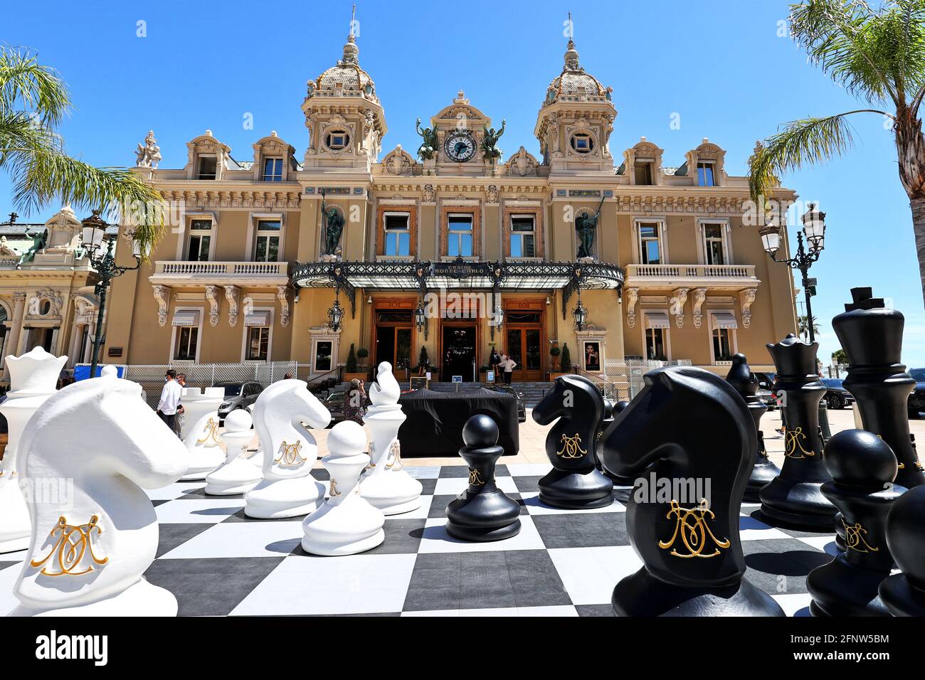 Monte Carlo, Monaco. 19th May, 2021. Scenic Monaco - chess set outside ...