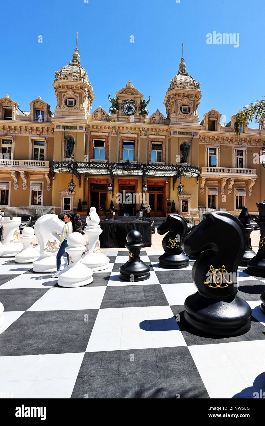Monte Carlo, Monaco. 19th May, 2021. Scenic Monaco - chess set outside ...