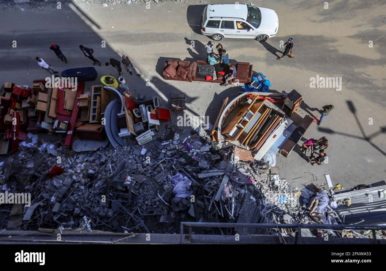 The damage to the Palestinian Ministry of Health building and Al-Rimal ...