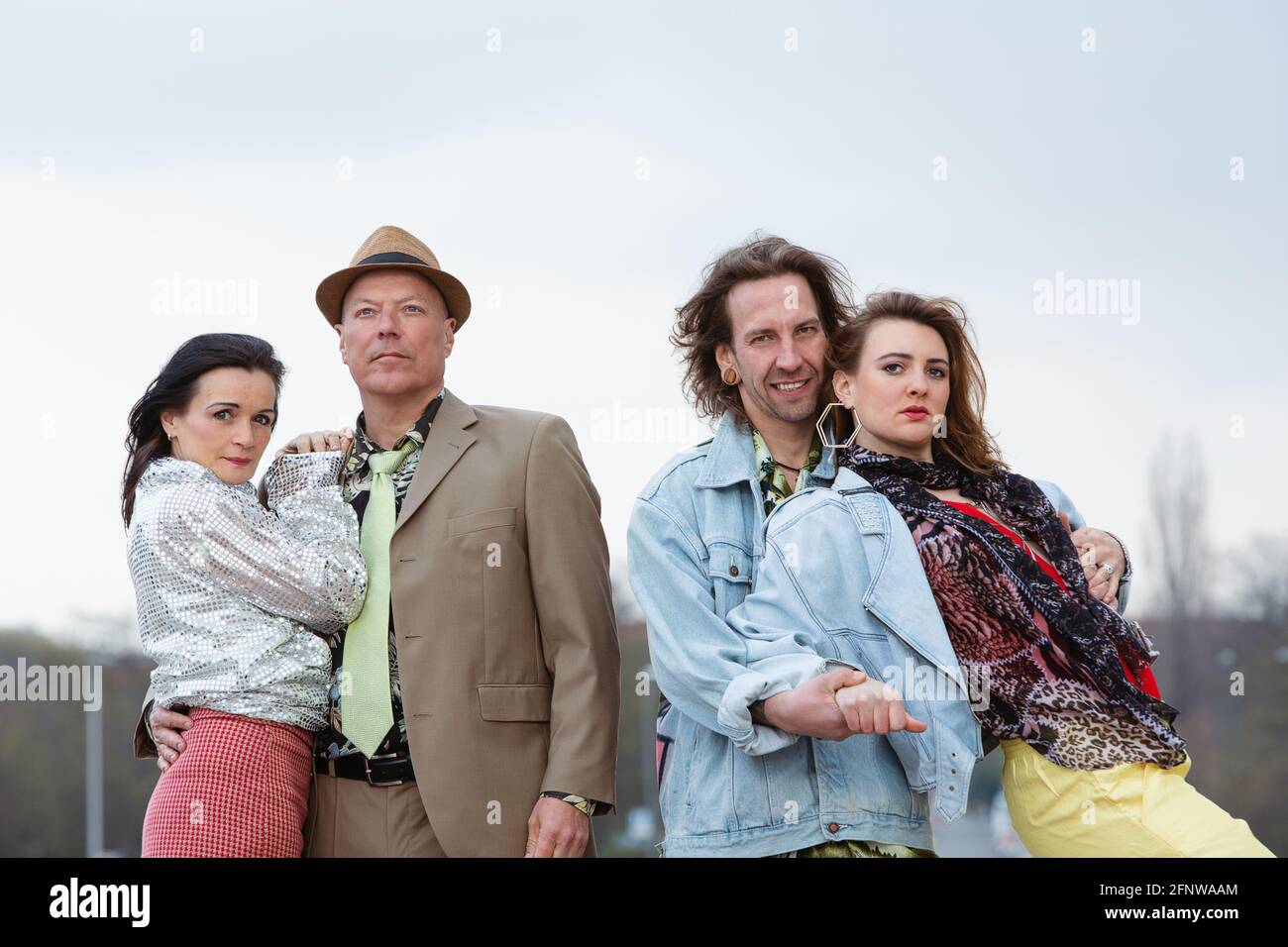 Group of friends 1980s hi-res stock photography and images - Alamy