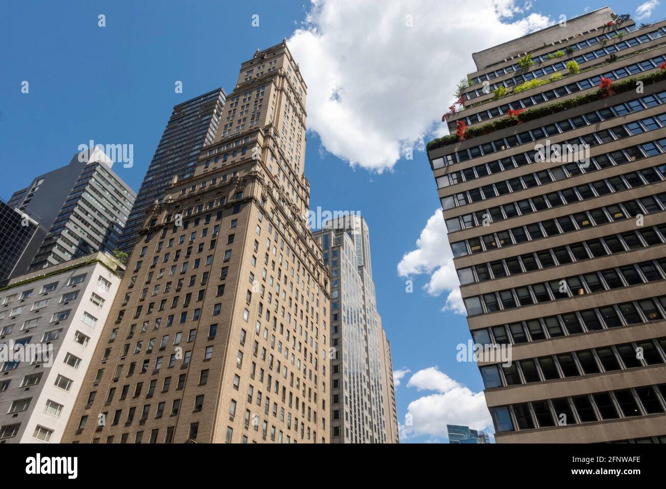 Midtown Manhattan East architecture on Park Avenue includes the Ritz ...