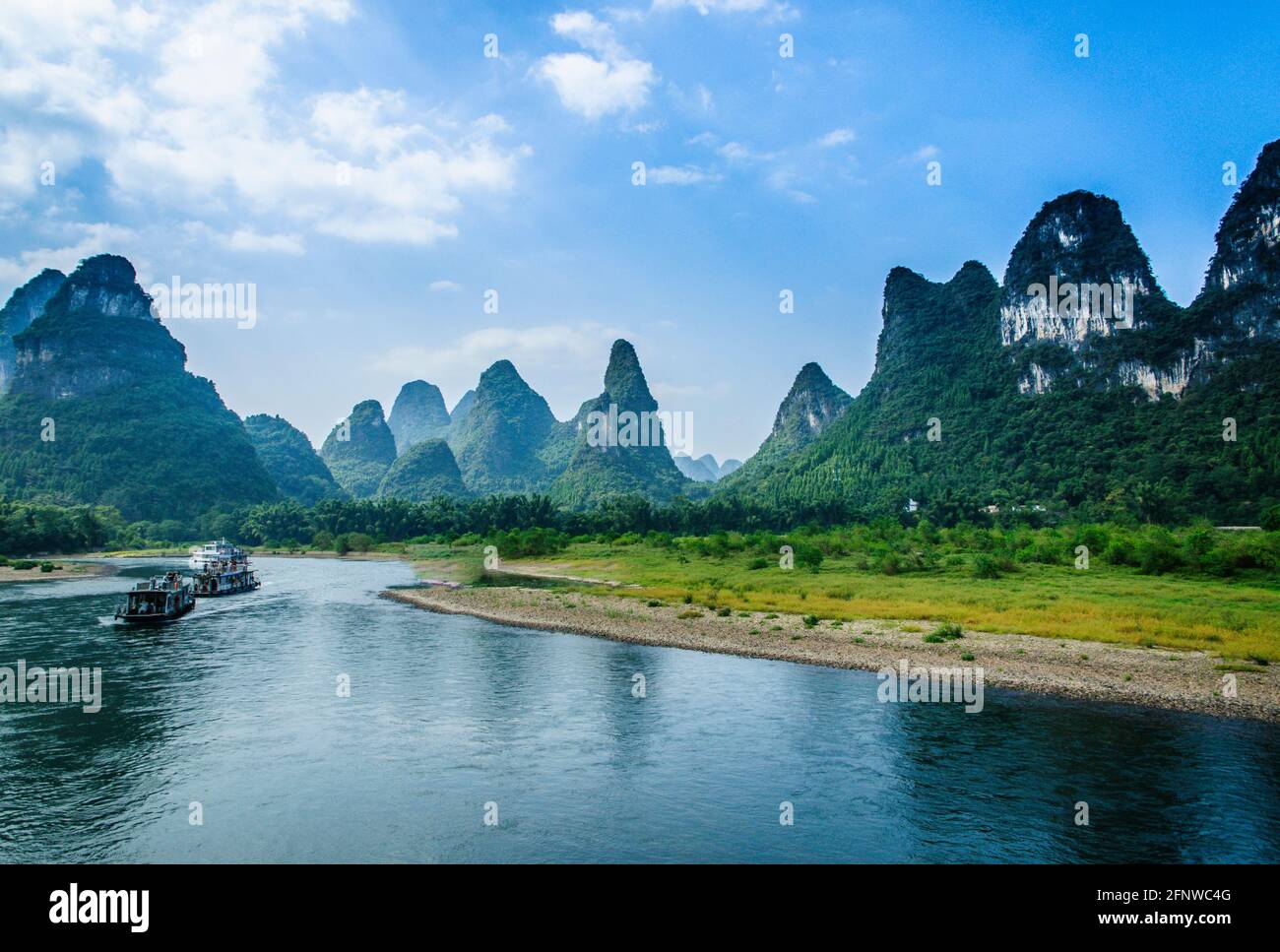The Li river scenery in summer Stock Photo - Alamy