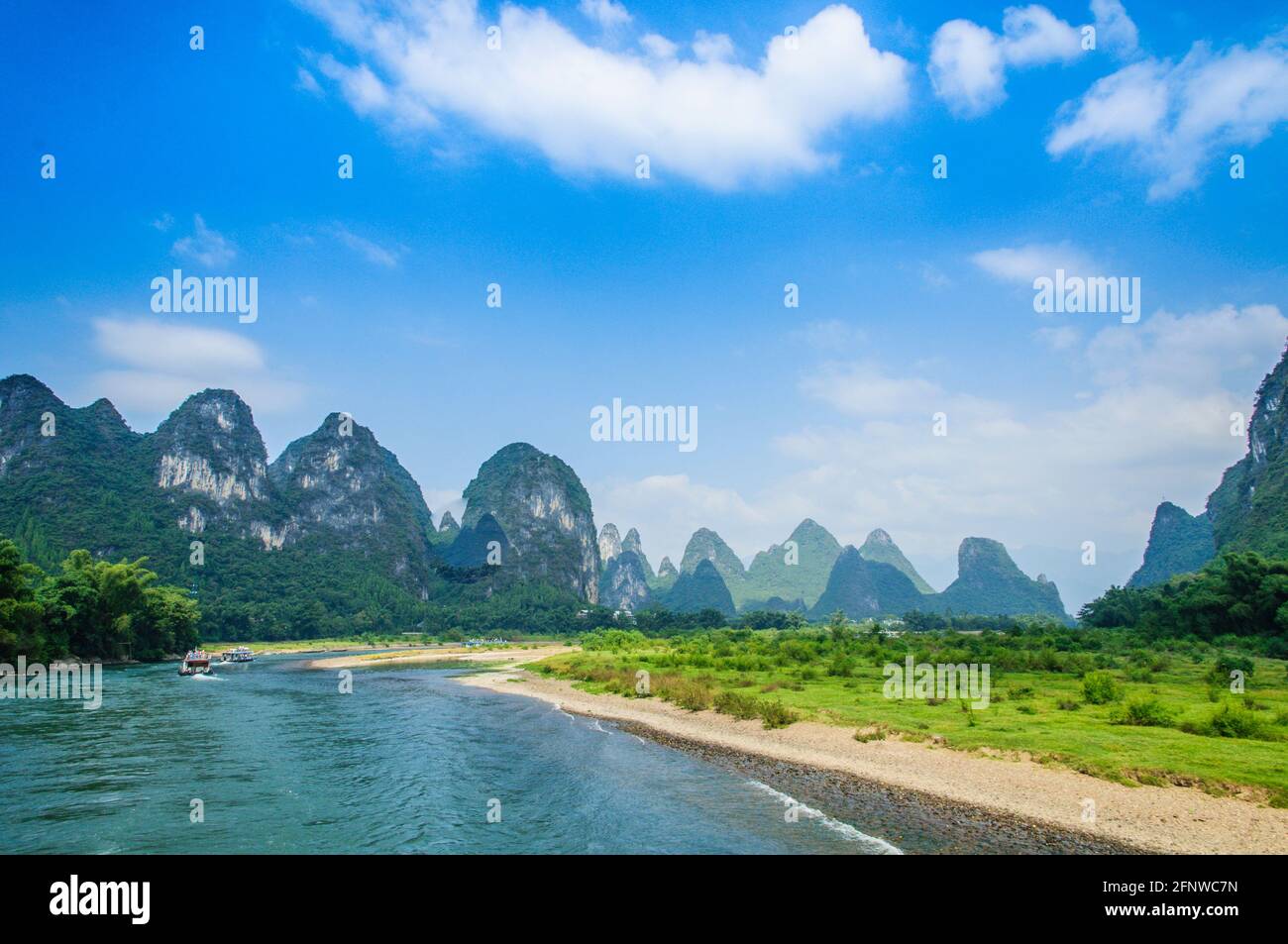 The Li river scenery in summer Stock Photo - Alamy