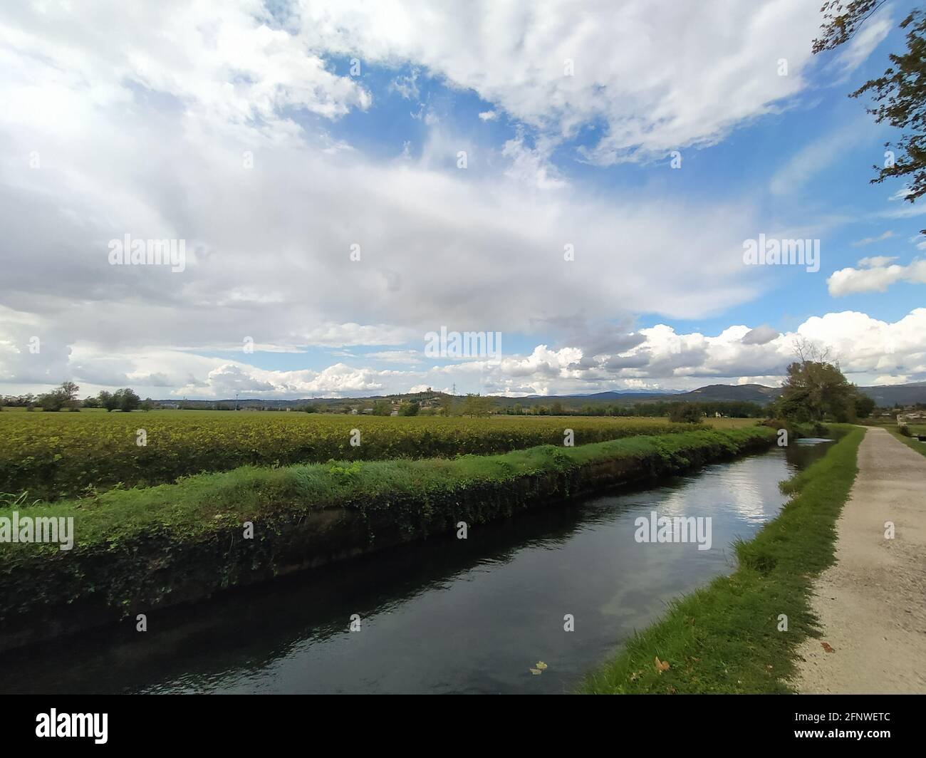 A walking in Verona countryside close stream Stock Photo - Alamy