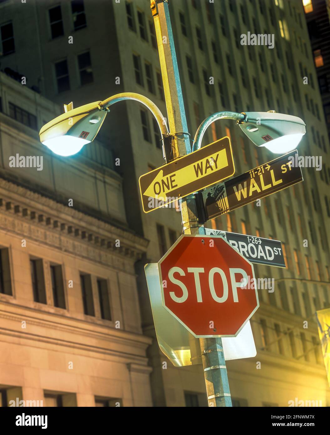 2000s signs hi-res stock photography and images - Alamy