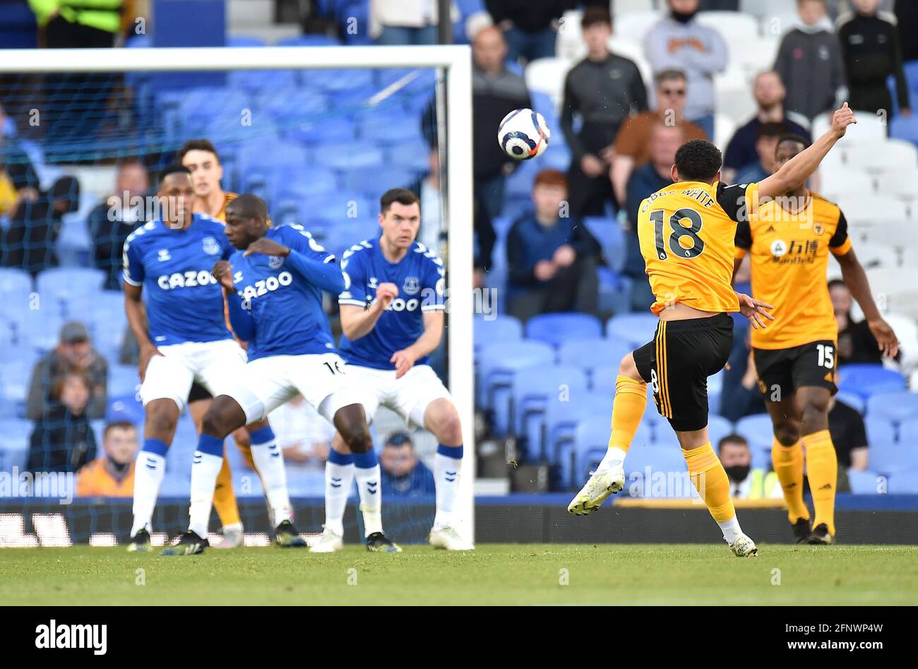 Morgan gibbs white wolves everton hi-res stock photography and images ...