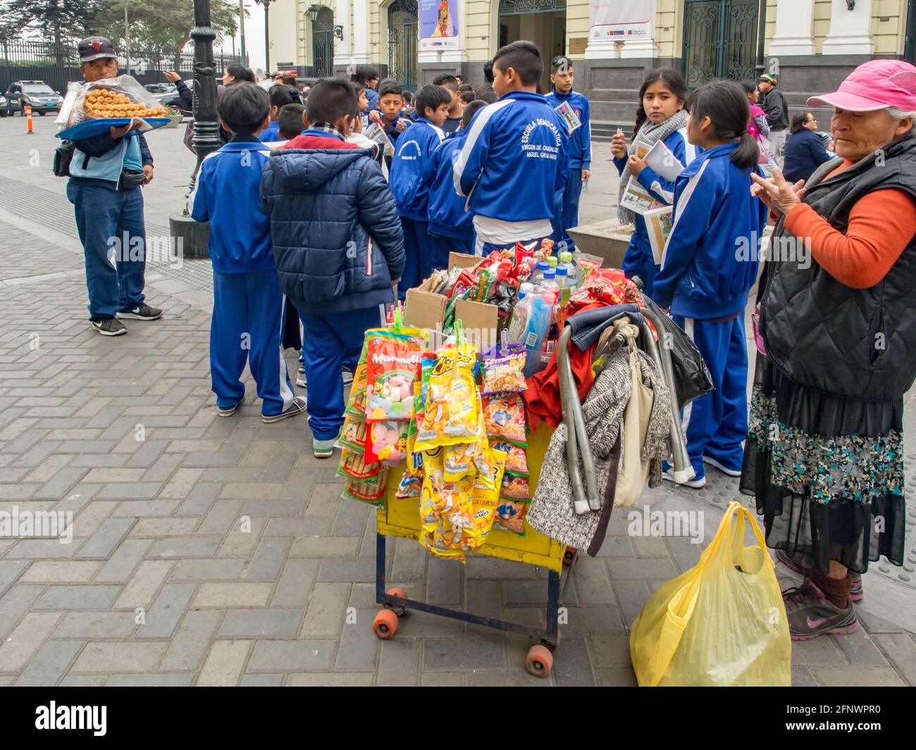 Schoolgirl uniform walking hi-res stock photography and images - Alamy