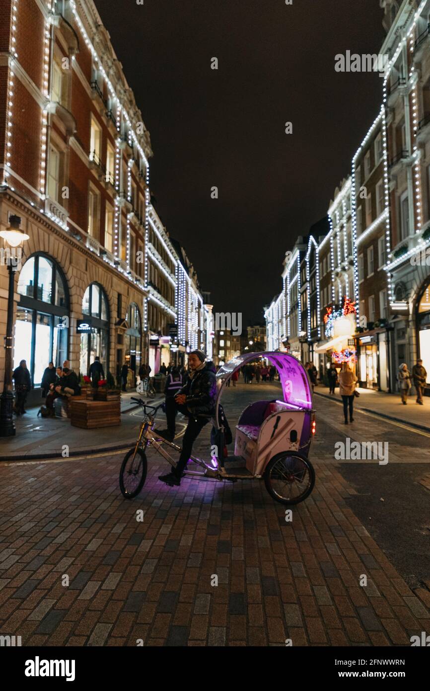 Motorized Rickshaw Stock Photo - Alamy