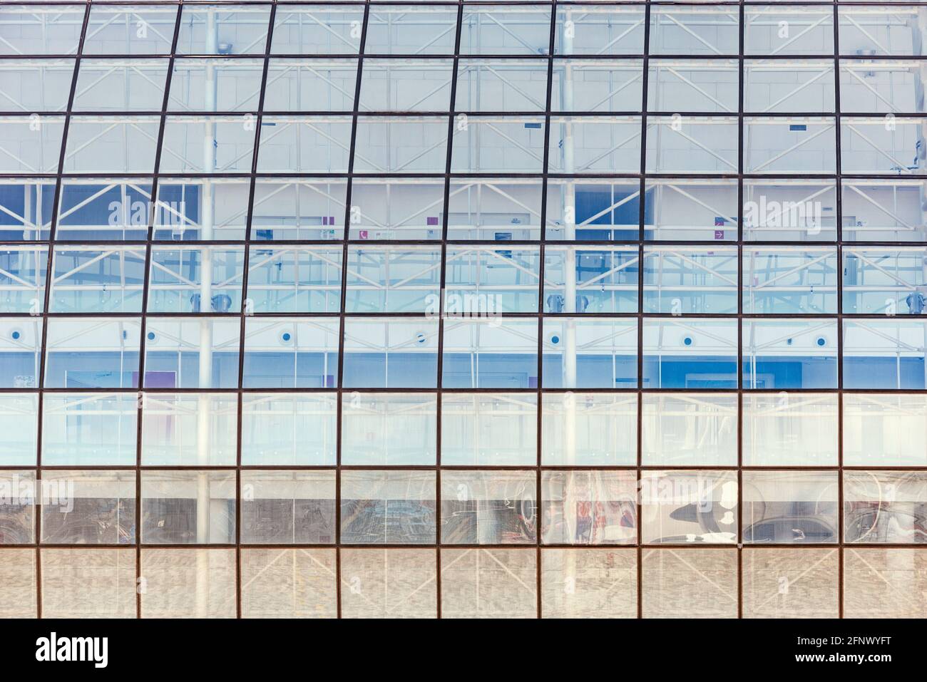 Office building wall in the business city center Stock Photo - Alamy