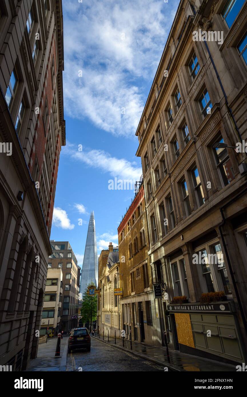 London, UK: The Shard as seen from St Mary at Hill in the City of ...