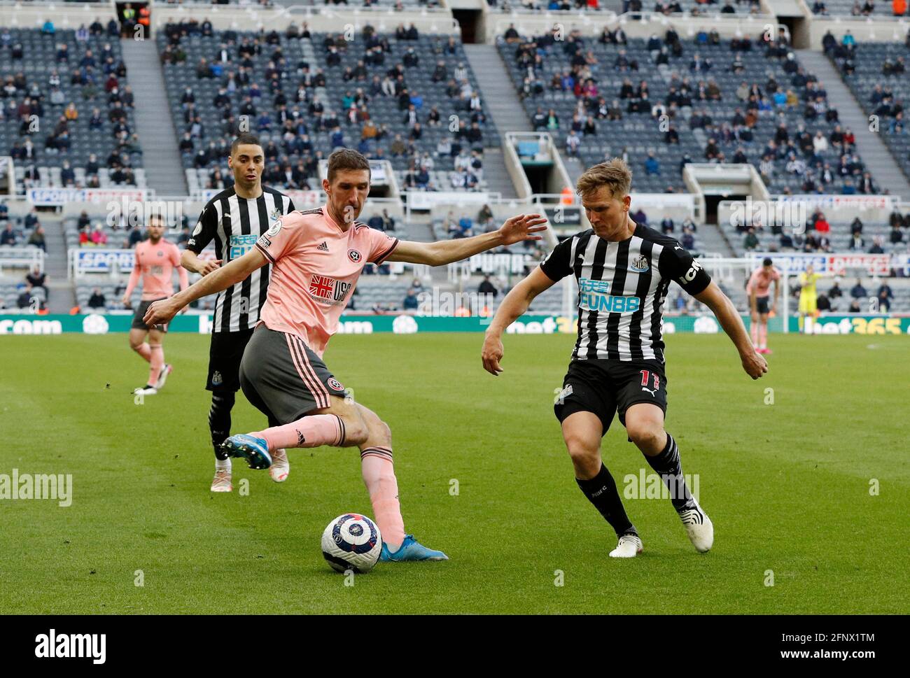 Matt ritchie of newcastle united hi-res stock photography and images ...