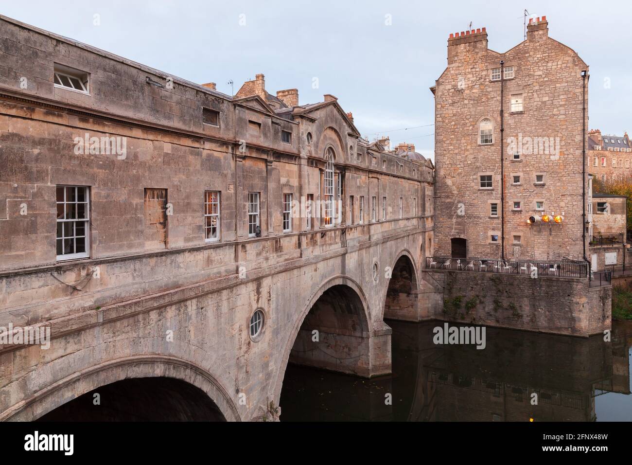 Pulteney bridge city of bath hi-res stock photography and images - Alamy