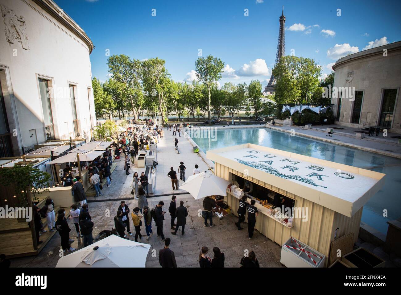 Palais de Tokyo Terrace - Cafes, restaurants and other businesses re ...