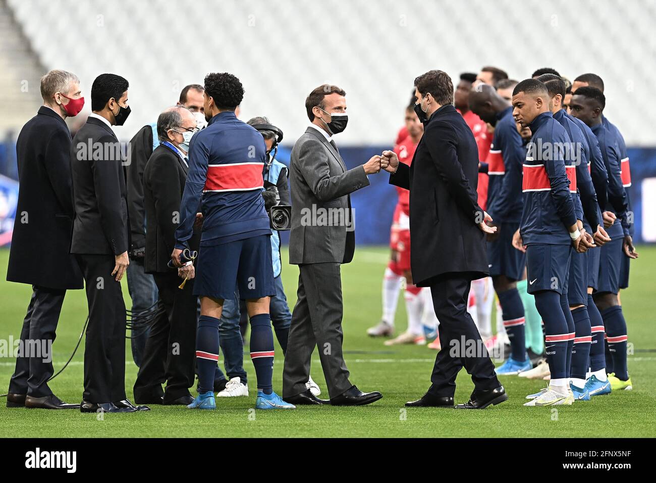 Pochettino psg captain hi-res stock photography and images - Alamy