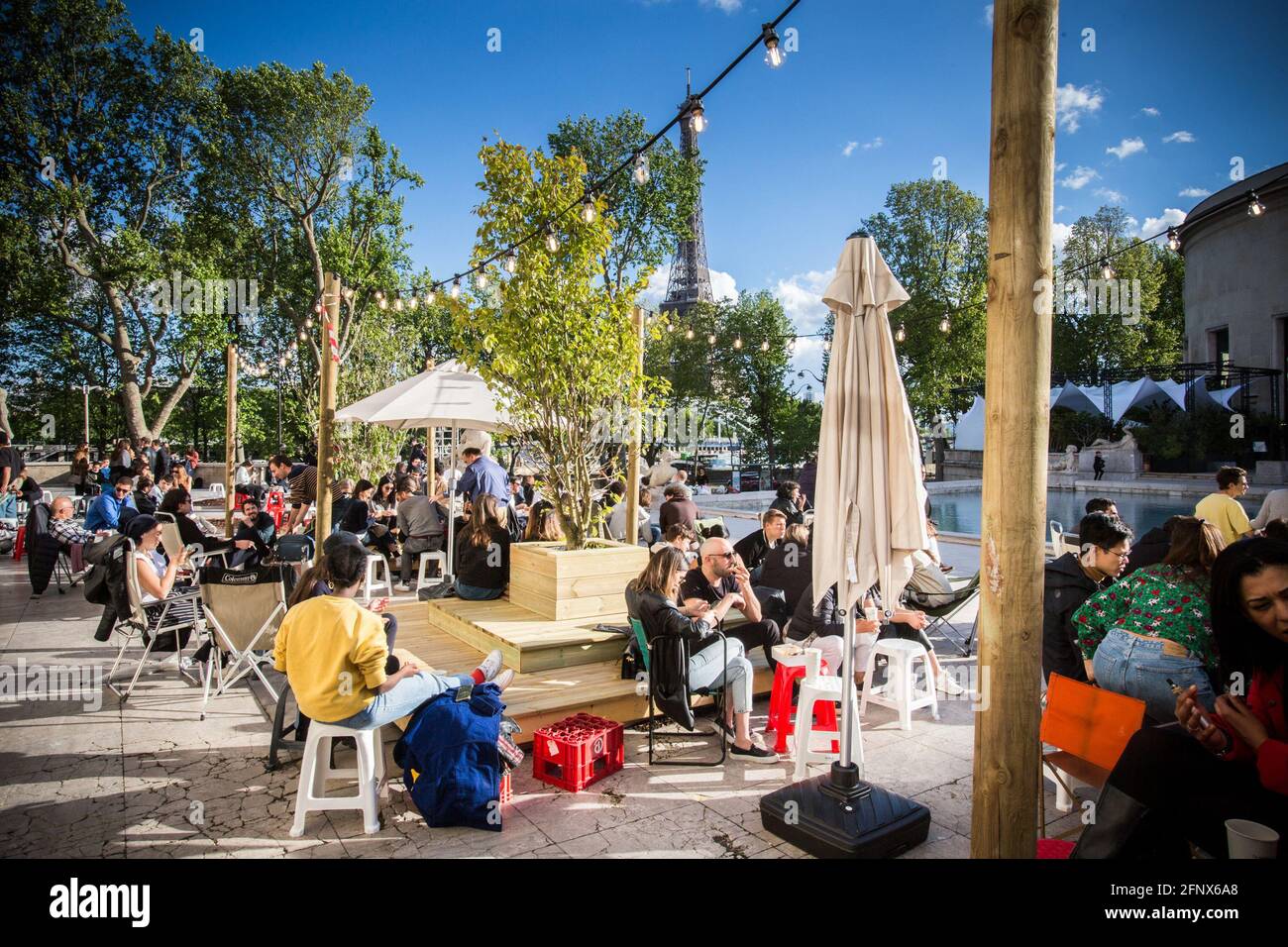 Palais de Tokyo Terrace - Cafes, restaurants and other businesses re ...