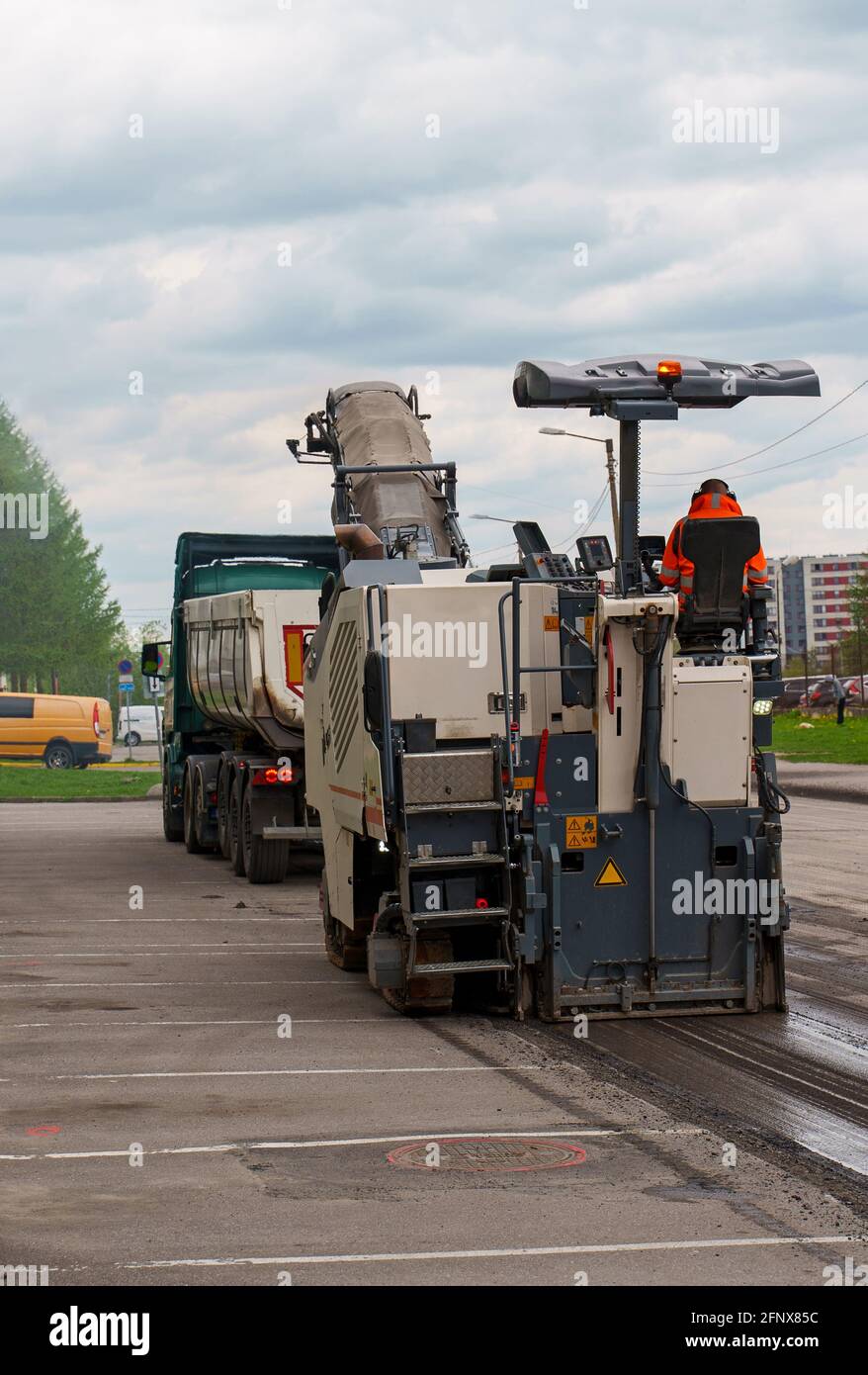 Pavement milling hi-res stock photography and images - Alamy