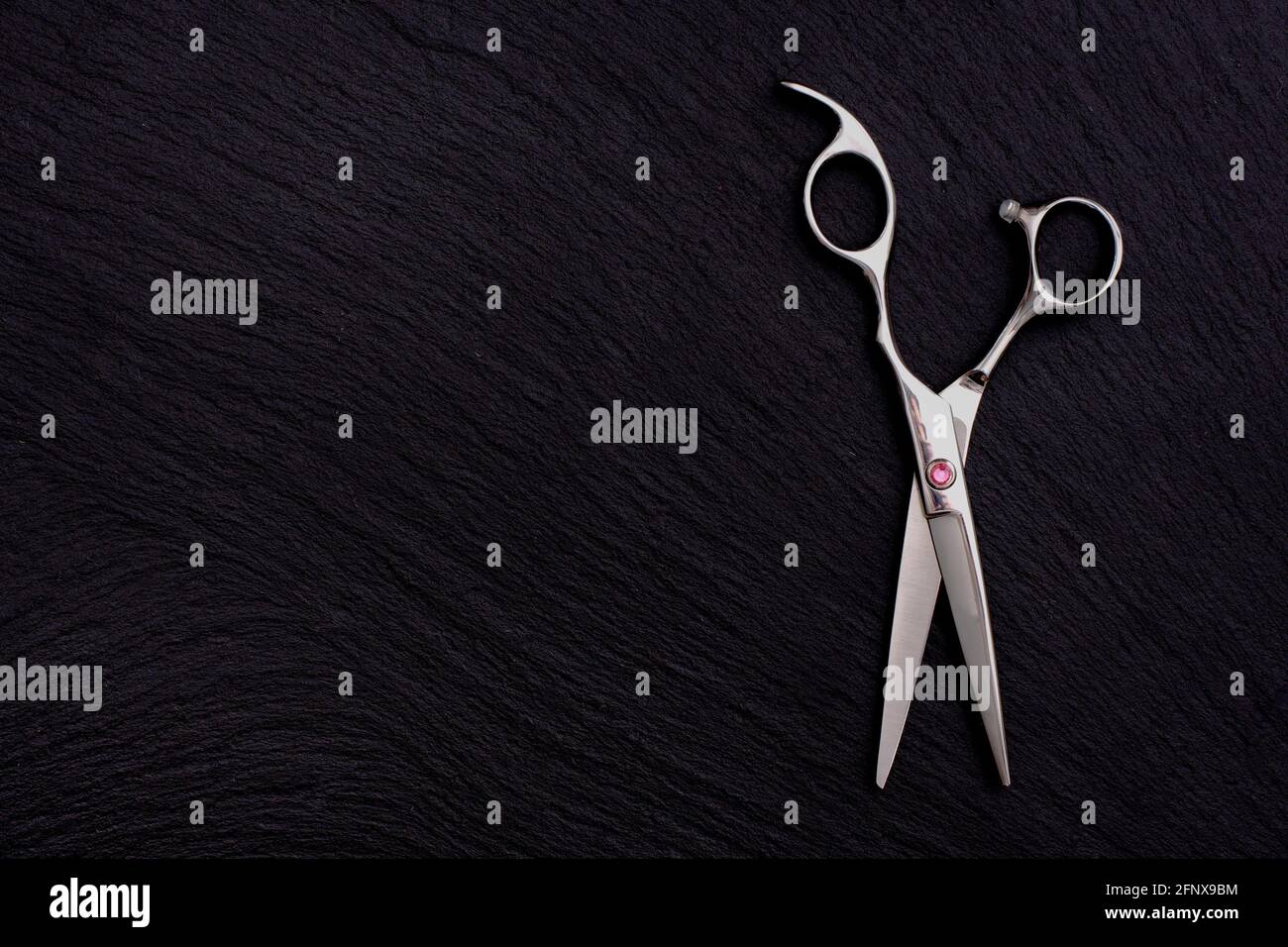 Razor cutting hi-res stock photography and images - Alamy