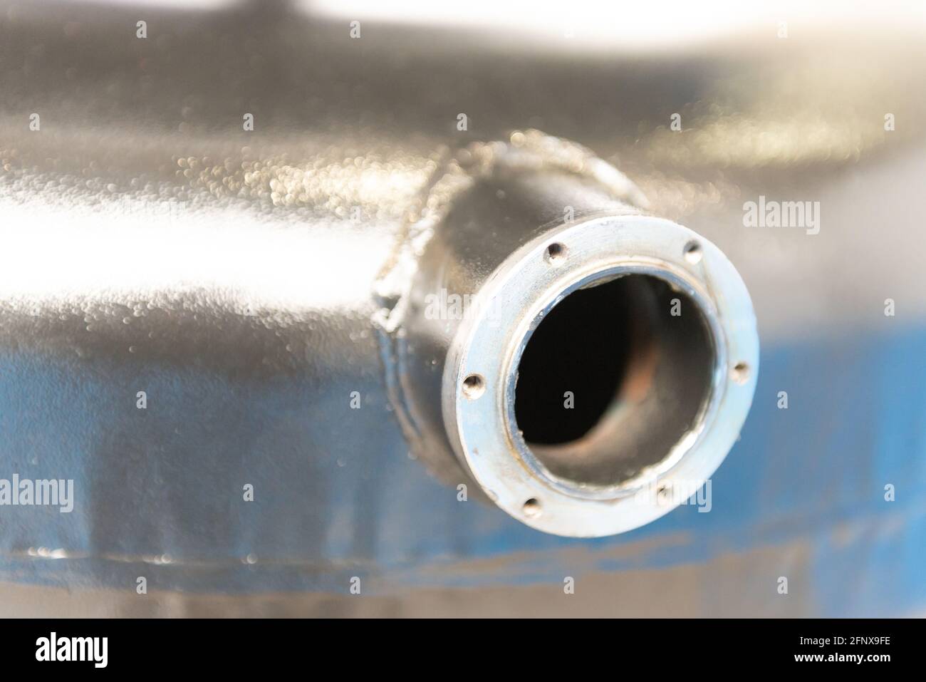 Gas cylinder neck for installation in a car. Special gas tank in the ...