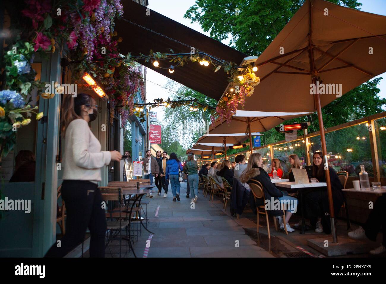 Clapham common cafe hi-res stock photography and images - Alamy