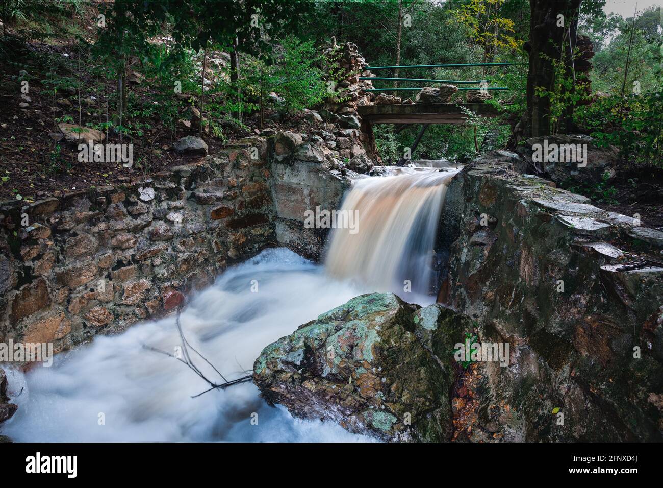 Stonebridge wild river hi-res stock photography and images - Alamy