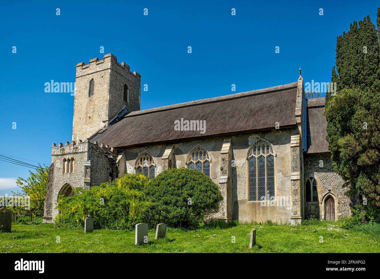 St andrews church hempstead hi-res stock photography and images - Alamy