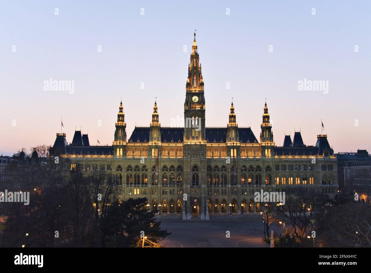 City hall of vienna hi-res stock photography and images - Alamy