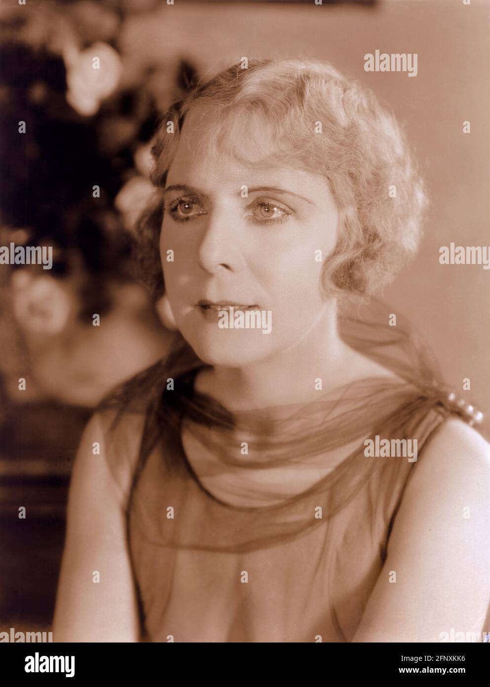 Kathlyn Williams, Head and Shoulders Publicity Portrait for the Silent ...