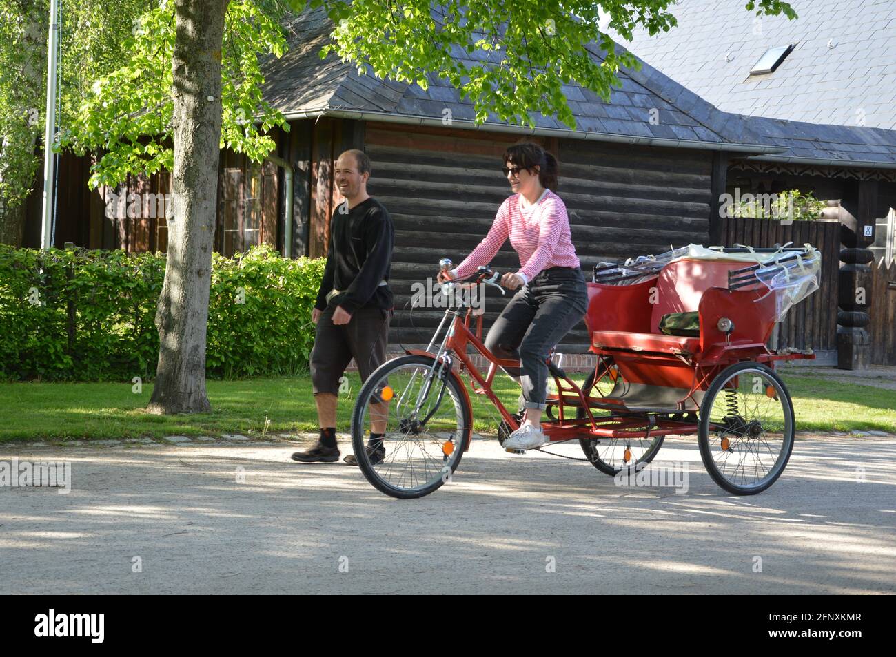 Learning to drive cycle rickshaw at the Russian colony in Potsdam ...