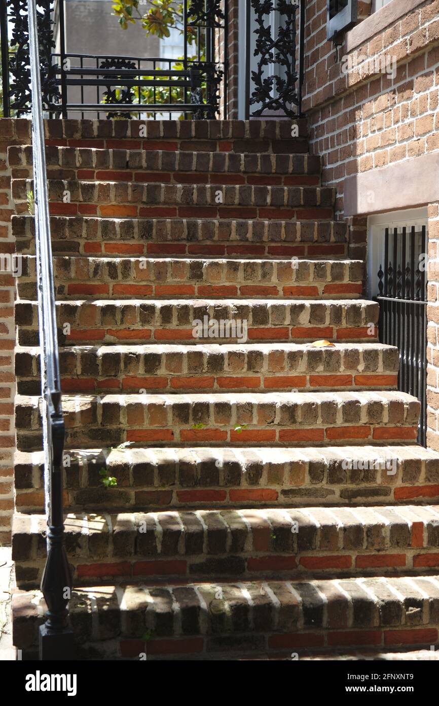 Savannah historic steps hi-res stock photography and images - Alamy