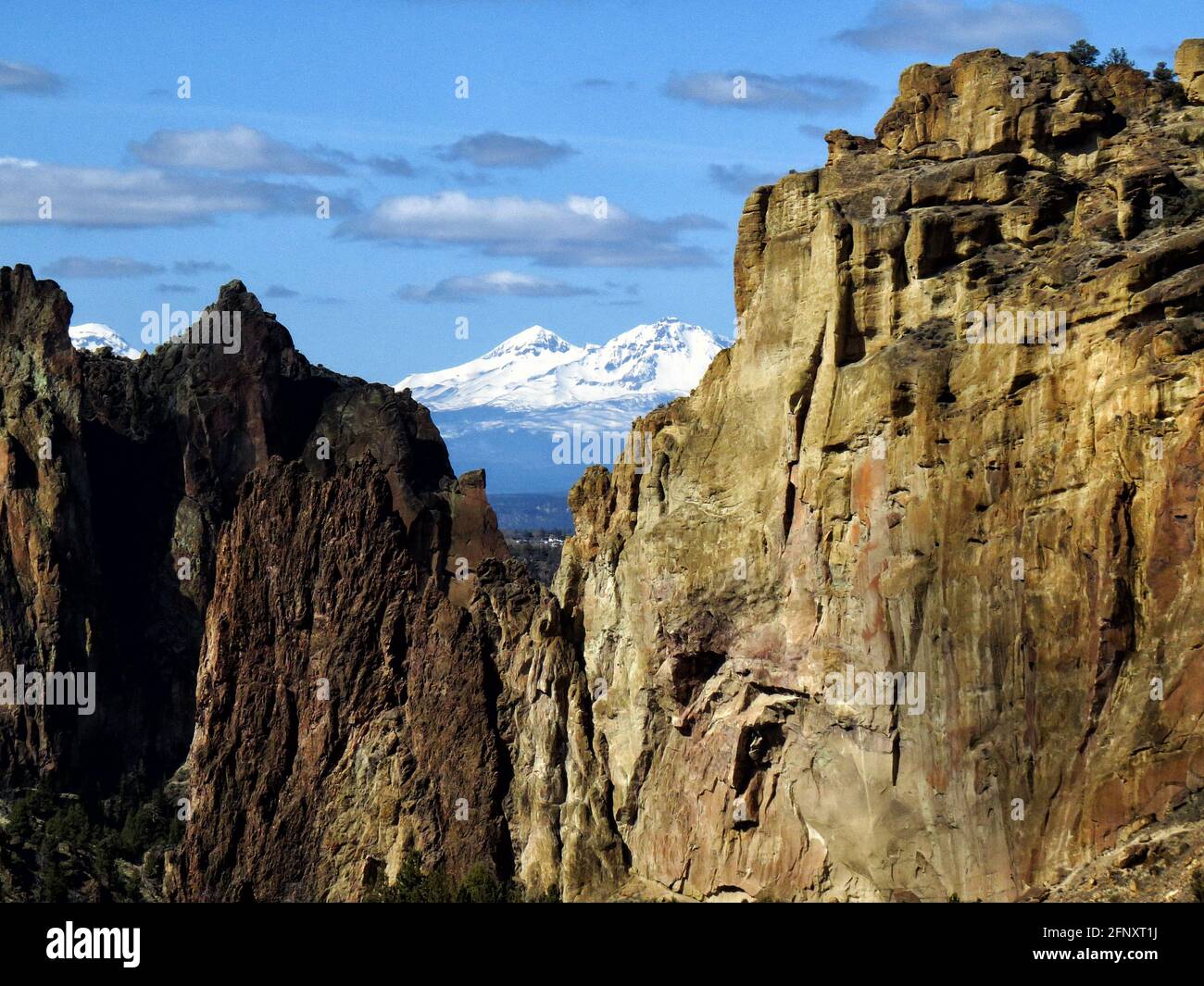 Hiking Smith Rock Oregon Stock Photo - Alamy