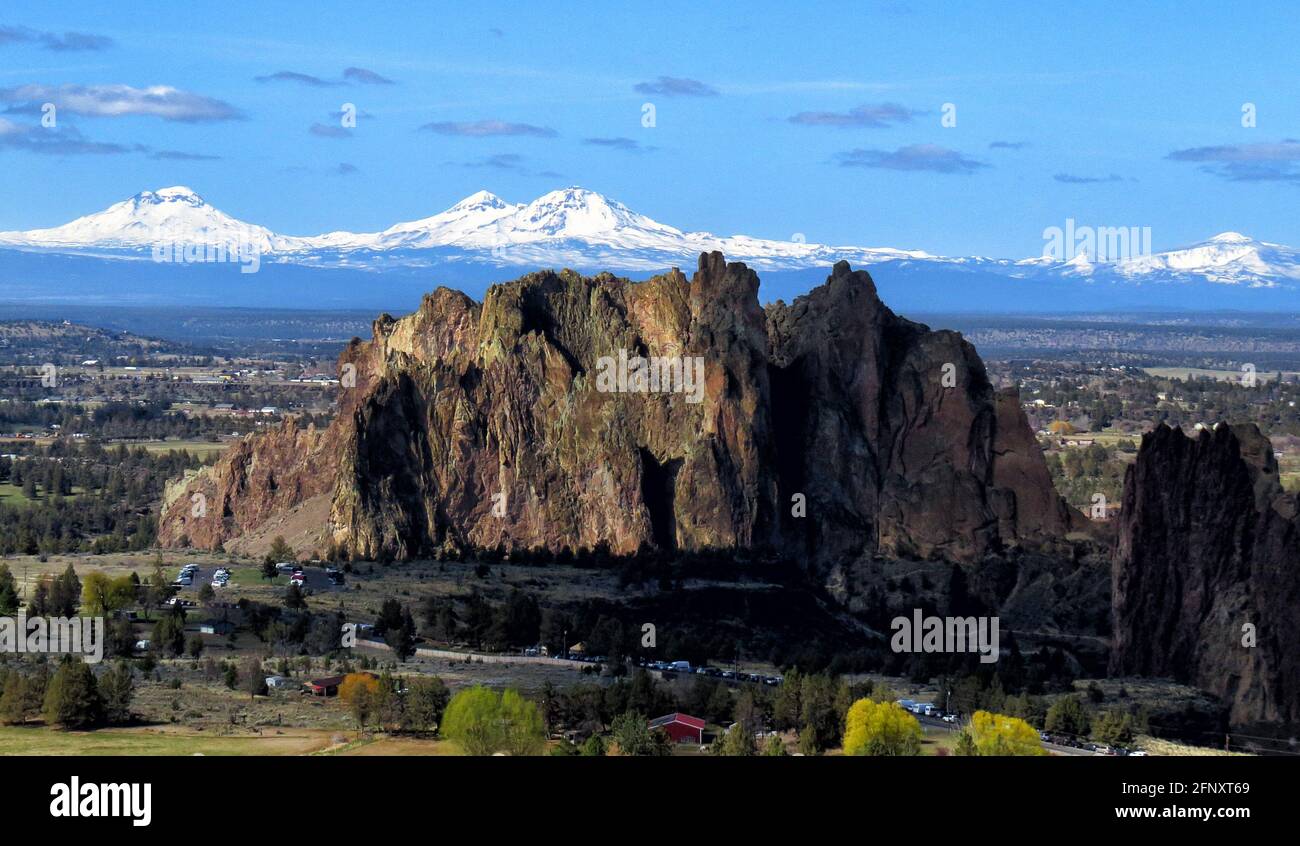 Hiking Smith Rock Oregon Stock Photo - Alamy