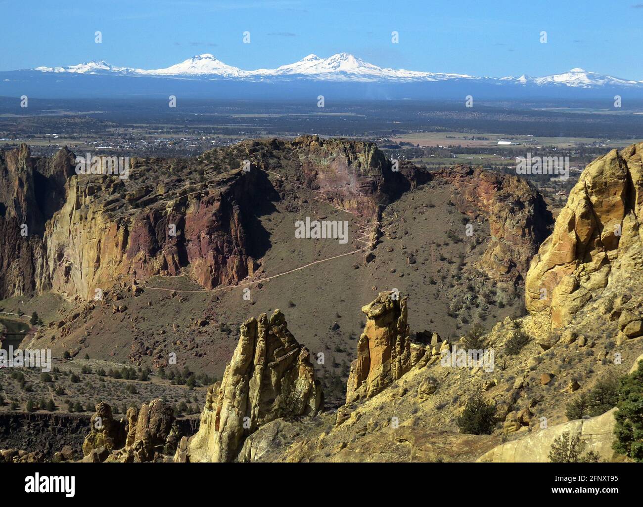 Hiking Smith Rock Oregon Stock Photo - Alamy