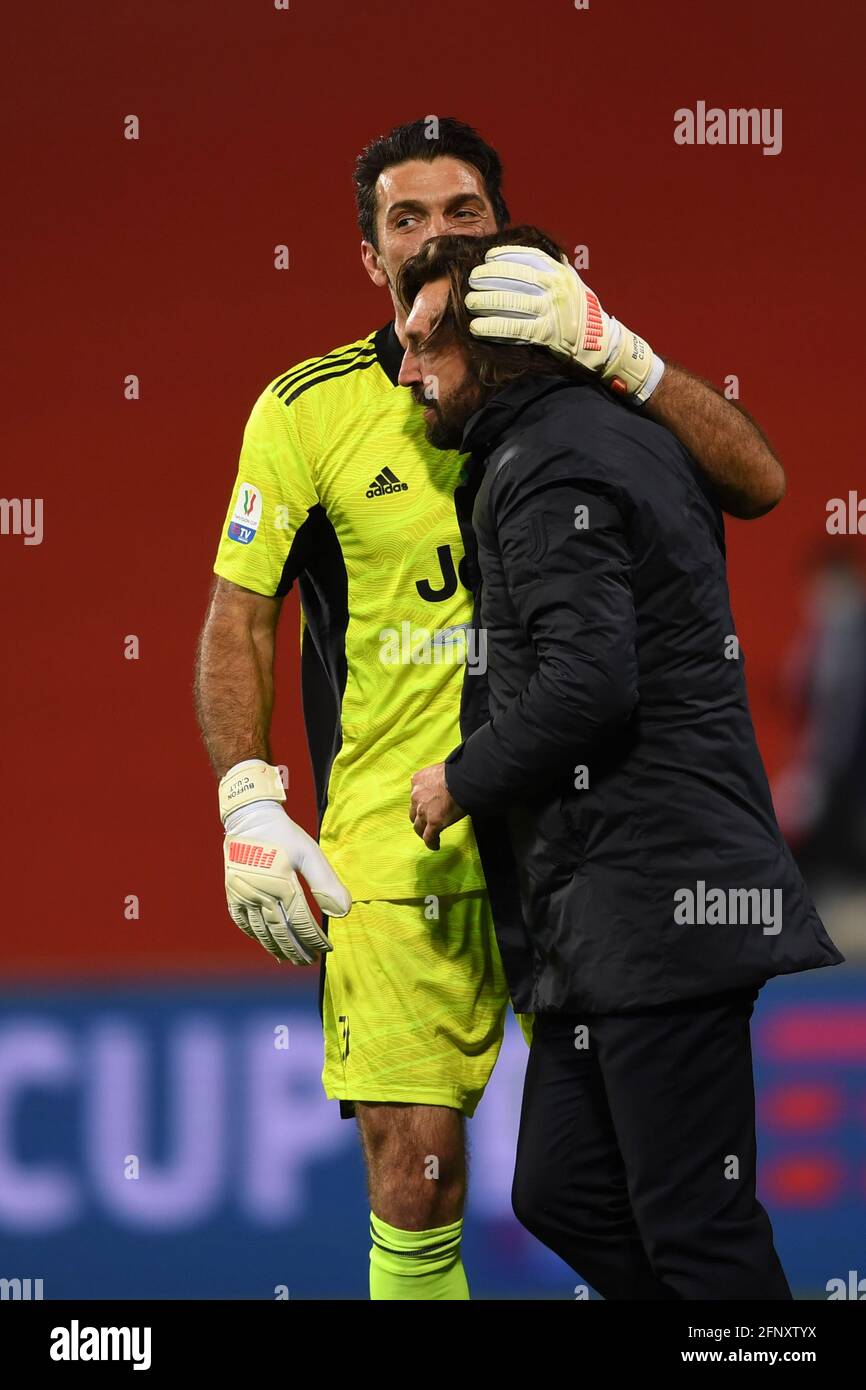 Gianluigi buffon and andrea pirlo hi-res stock photography and images ...