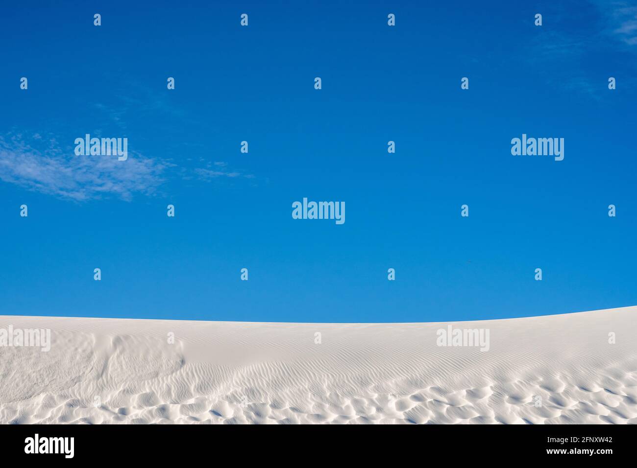 Edge of Sand Dune Against Blue Sky in White Sand Dunes National Park Stock Photo - Alamy