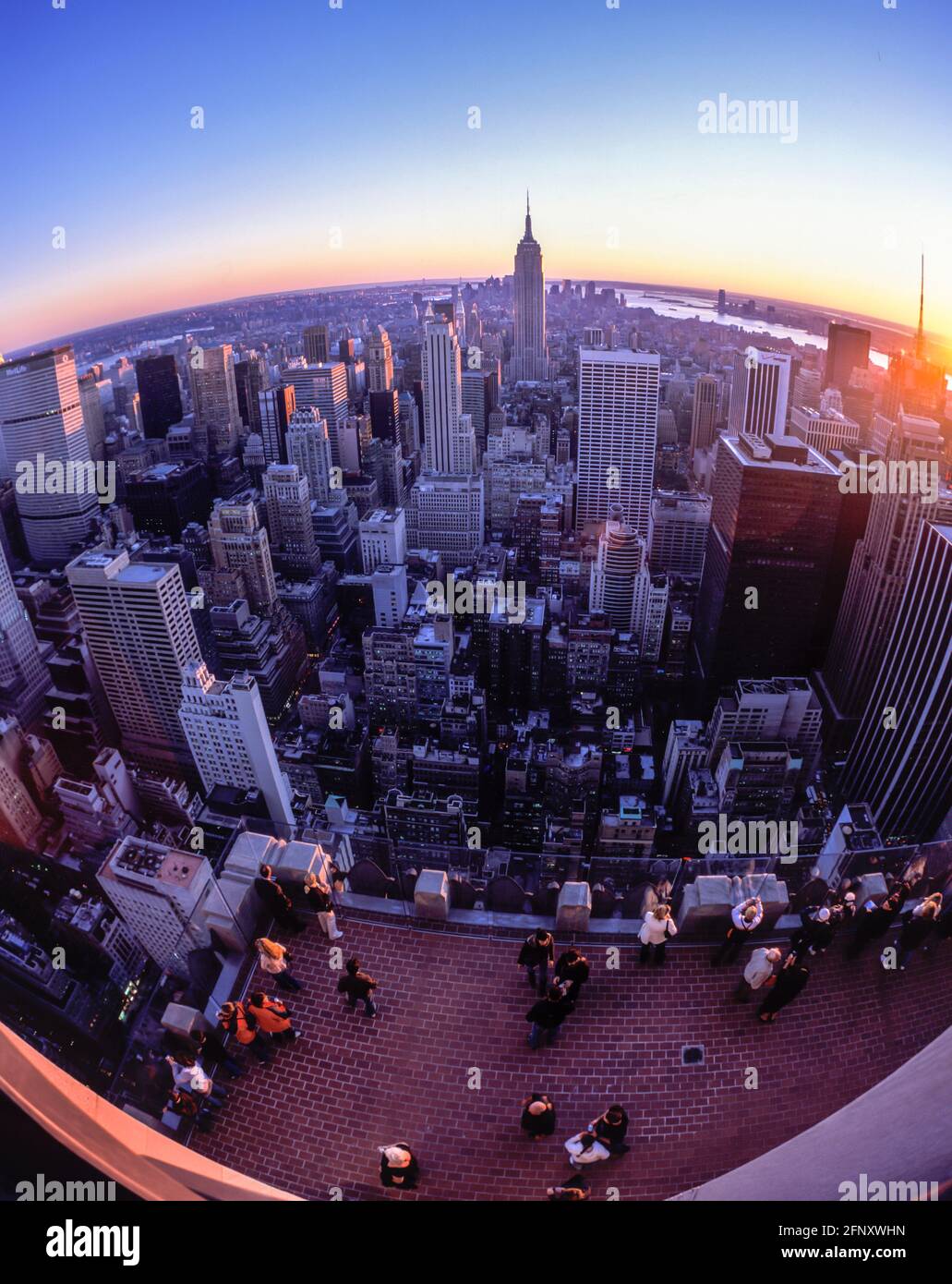 2005 HISTORICAL EMPIRE STATE BUILDING MIDTOWN SKYLINE MANHATTAN NEW ...